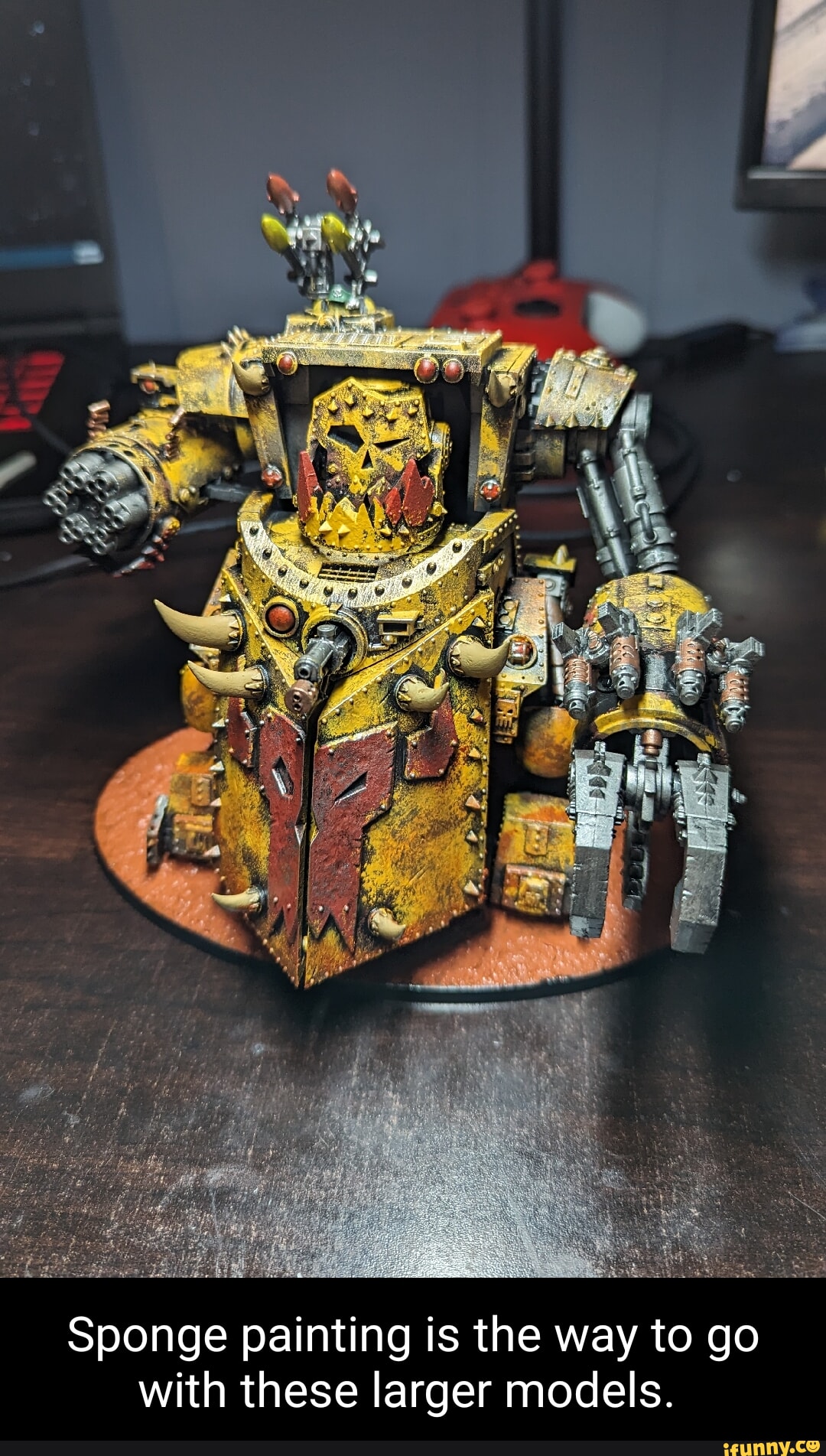 Sponge painting is the way to go with these larger models. - iFunny Brazil