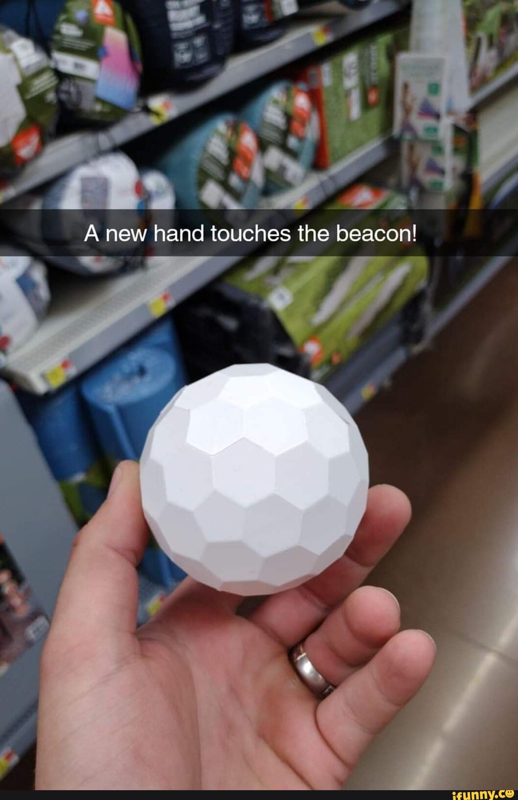A new hand touches the beacon! - iFunny Brazil