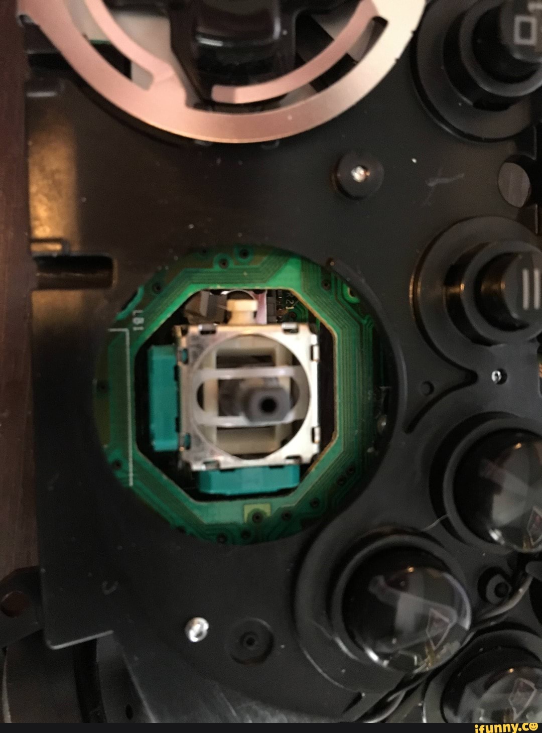 Broken module. It's hard to see but the gray pieces at the top of the ...