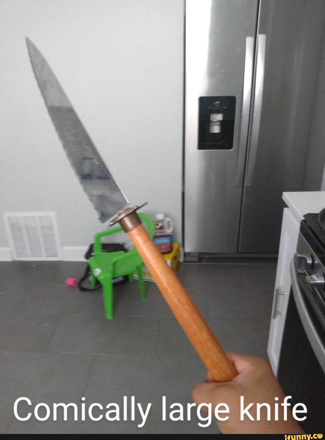 Comically large knife - iFunny Brazil